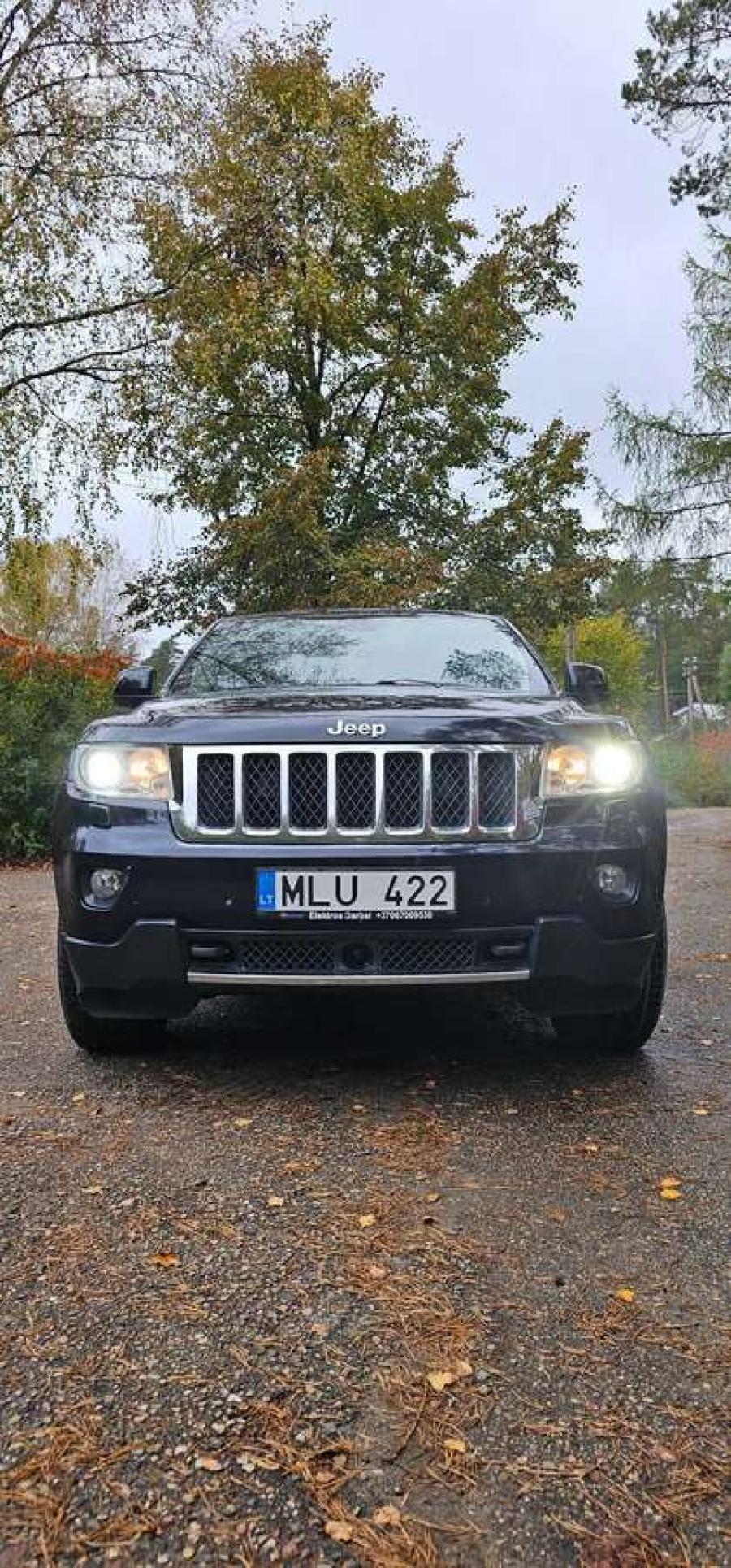 Zils Jeep Grand Cherokee 2011 Viļņa, ar dzinēja tilpumu 2.99 L un nobraukumu 290 tūkst. km par 11000 €, foto 3 vietnē AUTOMOTO.COM.LV