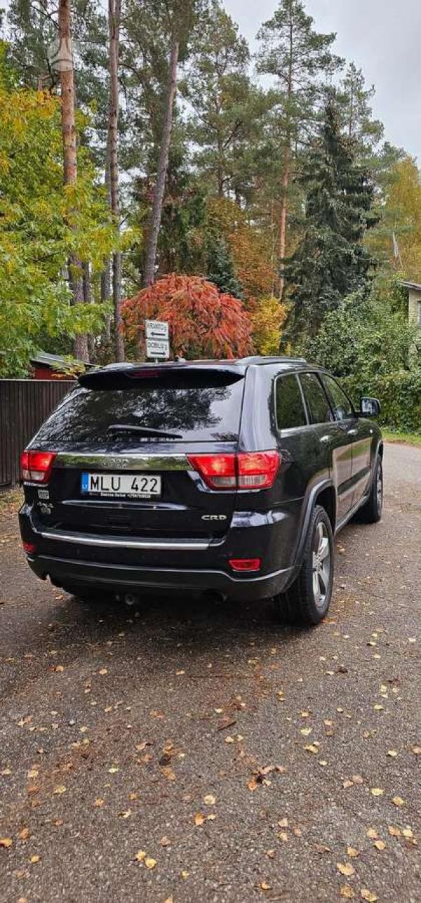 Blue Jeep Grand Cherokee 2011 in Vilnius, with an engine capacity of 2.99 L and mileage of 290 thousand km for 11000 €, photo 7 on AUTOMOTO.COM.LV