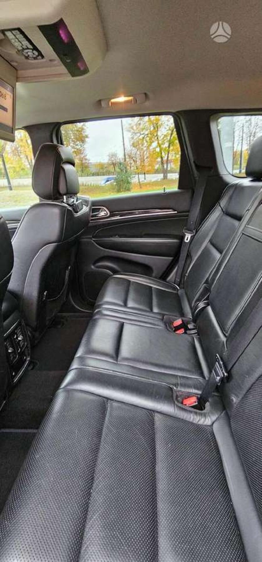 Zils Jeep Grand Cherokee 2011 Viļņa, ar dzinēja tilpumu 2.99 L un nobraukumu 290 tūkst. km par 11000 €, foto 20 vietnē AUTOMOTO.COM.LV