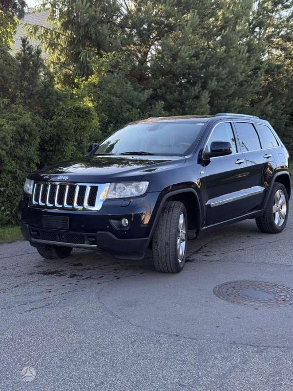 Zils Jeep Grand Cherokee 2011 Šalčininkai, ar dzinēja tilpumu 2.99 L un nobraukumu 301 tūkst. km par 5950 €, foto 4 vietnē AUTOMOTO.COM.LV