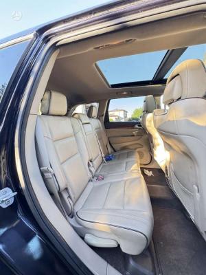 Zils Jeep Grand Cherokee 2011 Šalčininkai, ar dzinēja tilpumu 2.99 L un nobraukumu 301 tūkst. km par 5950 €, foto 15 vietnē AUTOMOTO.COM.LV