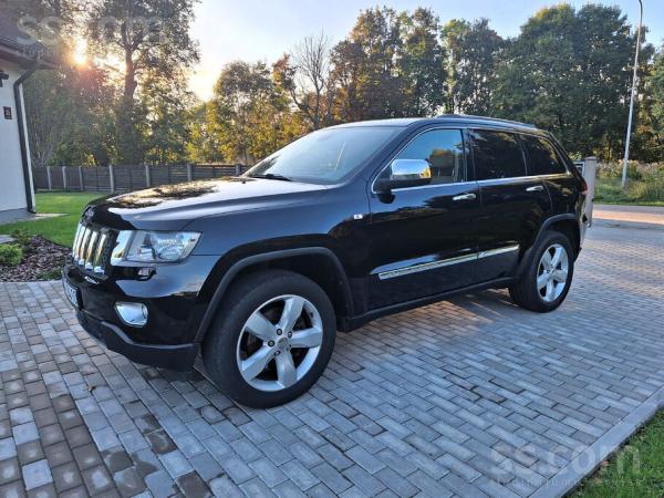 Джип Гранд Чероки 2011 в Елгава на AUTOMOTO.COM.LV Синий Джип Гранд Чероки 2011 в Елгава, объемом двигателя 3.00 л и пробегом 343 тыс. км за 7700 €, фото 1 на AUTOMOTO.COM.LV