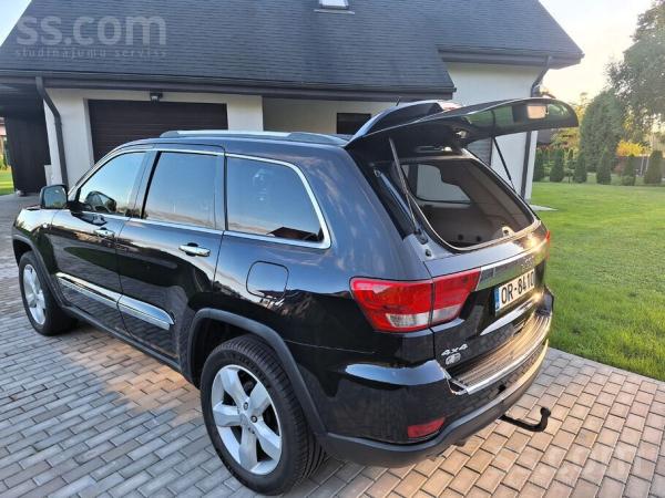 Джип Гранд Чероки 2011 в Елгава на AUTOMOTO.COM.LV Синий Джип Гранд Чероки 2011 в Елгава, объемом двигателя 3.00 л и пробегом 343 тыс. км за 7700 €, фото 5 на AUTOMOTO.COM.LV