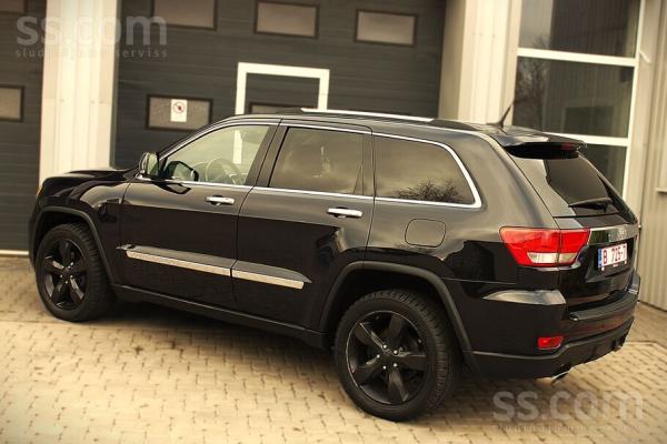 Blue Jeep Grand Cherokee 2011 in Riga, with an engine capacity of 3.60 L and mileage of 0 thousand km for 8990 €, photo 3 on AUTOMOTO.COM.LV