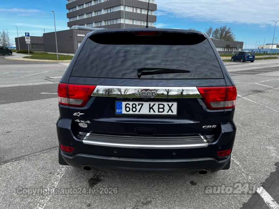 Blue Jeep Grand Cherokee 2012 in Tallinn, with an engine capacity of 3.00 L and mileage of 286 thousand km for 9300 €, photo 7 on AUTOMOTO.COM.LV