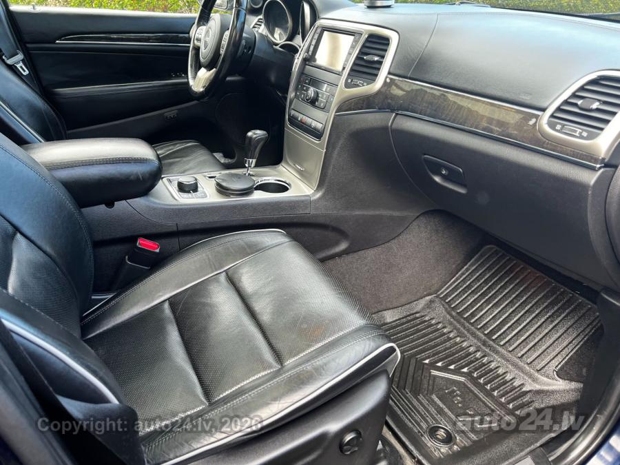 Blue Jeep Grand Cherokee 2012 in Tallinn, with an engine capacity of 3.00 L and mileage of 286 thousand km for 9300 €, photo 14 on AUTOMOTO.COM.LV