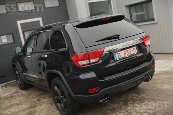 Blue Jeep Grand Cherokee 2012 in Riga, with an engine capacity of 3.60 L and mileage of 0 thousand km for 8450 €, photo 4 on AUTOMOTO.COM.LV
