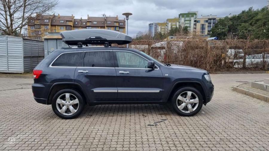 Blue Jeep Grand Cherokee 2012 in Vilnius, with an engine capacity of 3.60 L and mileage of 167 thousand km for 11750 €, photo 1 on AUTOMOTO.COM.LV