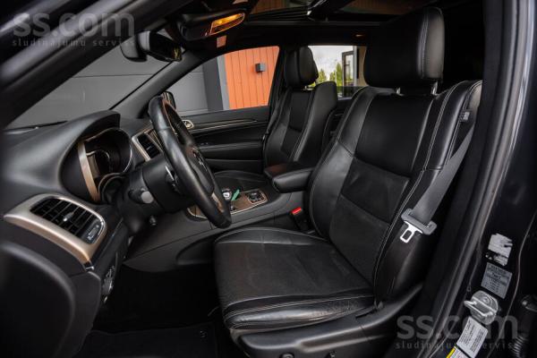 Zils Jeep Grand Cherokee 2013 Jelgava, ar dzinēja tilpumu 3.00 L un nobraukumu 0 tūkst. km par 12200 €, foto 7 vietnē AUTOMOTO.COM.LV
