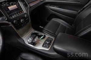 Blue Jeep Grand Cherokee 2013 in Jelgava, with an engine capacity of 3.00 L and mileage of 0 thousand km for 12200 €, photo 9 on AUTOMOTO.COM.LV