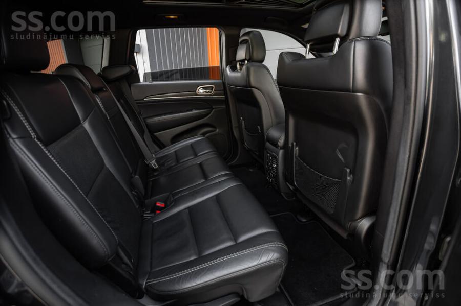 Blue Jeep Grand Cherokee 2013 in Jelgava, with an engine capacity of 3.00 L and mileage of 0 thousand km for 12200 €, photo 15 on AUTOMOTO.COM.LV