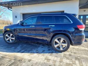 Blue Jeep Grand Cherokee 2014 in Jelgava, with an engine capacity of 3.00 L and mileage of 143 thousand km for 12000 €, photo 8 on AUTOMOTO.COM.LV