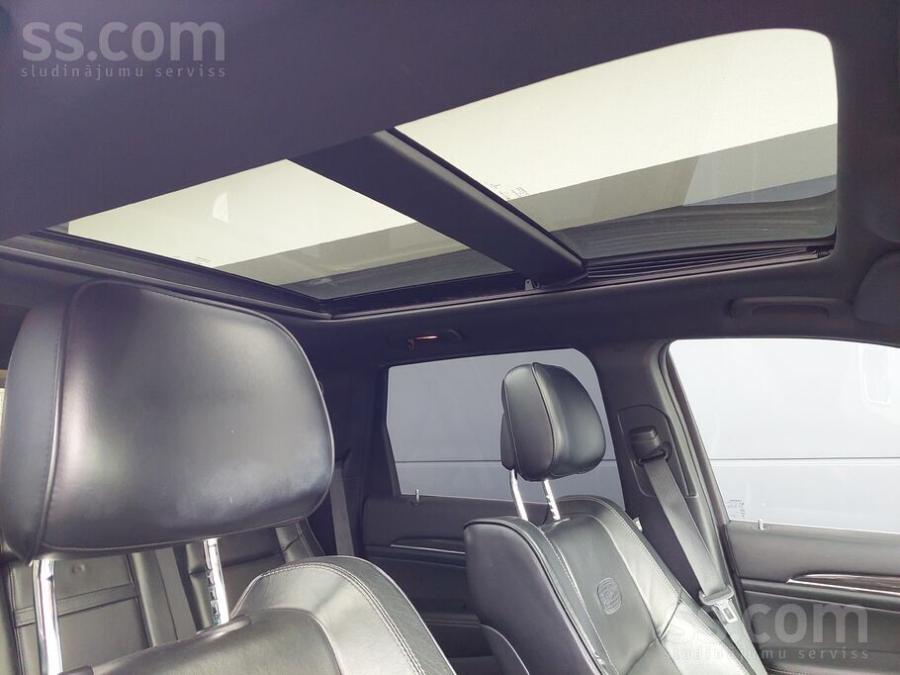 Blue Jeep Grand Cherokee 2014 in Jelgava, with an engine capacity of 3.00 L and mileage of 143 thousand km for 12000 €, photo 17 on AUTOMOTO.COM.LV