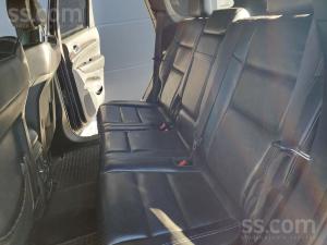 Blue Jeep Grand Cherokee 2014 in Jelgava, with an engine capacity of 3.00 L and mileage of 143 thousand km for 12000 €, photo 19 on AUTOMOTO.COM.LV