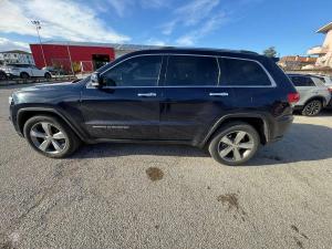 Blue Jeep Grand Cherokee 2014 in Siauliai, with an engine capacity of 2.99 L and mileage of 238 thousand km for 8700 €, photo 6 on AUTOMOTO.COM.LV