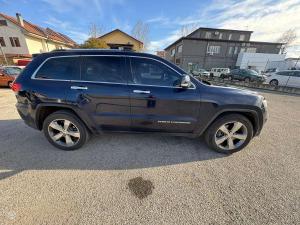 Blue Jeep Grand Cherokee 2014 in Siauliai, with an engine capacity of 2.99 L and mileage of 238 thousand km for 8700 €, photo 9 on AUTOMOTO.COM.LV