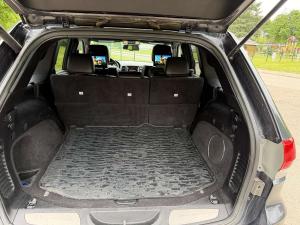 Zils Jeep Grand Cherokee 2014 Viļņa, ar dzinēja tilpumu 3.60 L un nobraukumu 172 tūkst. km par 14500 €, foto 16 vietnē AUTOMOTO.COM.LV