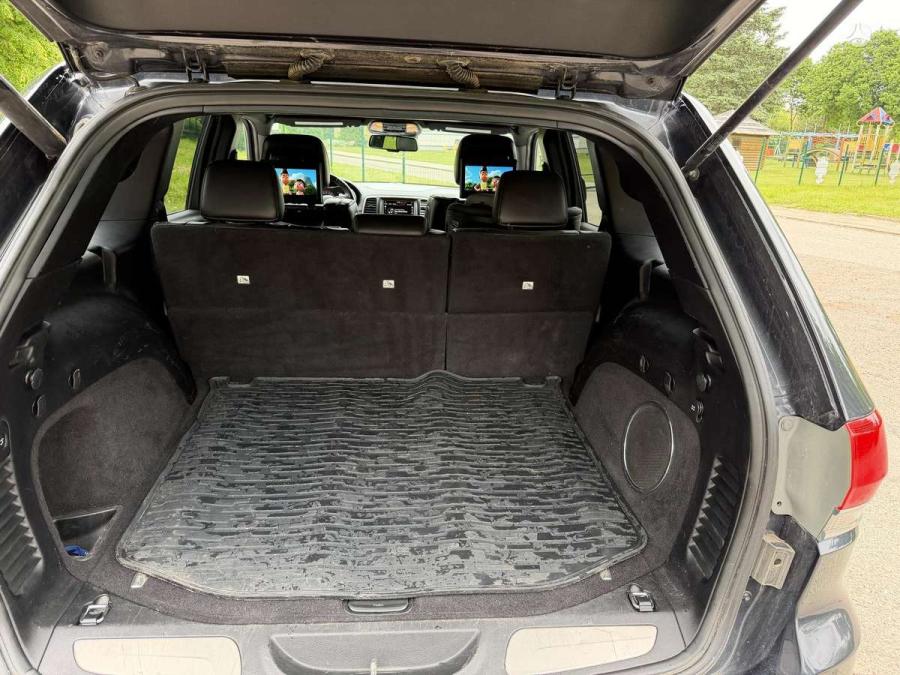 Zils Jeep Grand Cherokee 2014 Viļņa, ar dzinēja tilpumu 3.60 L un nobraukumu 172 tūkst. km par 14500 €, foto 16 vietnē AUTOMOTO.COM.LV