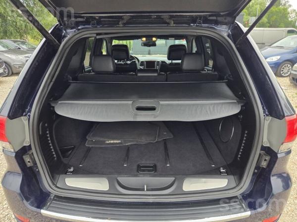 Blue Jeep Grand Cherokee 2014 in Jelgava, with an engine capacity of 3.00 L and mileage of 0 thousand km for 11600 €, photo 9 on AUTOMOTO.COM.LV