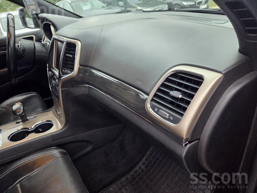 Zils Jeep Grand Cherokee 2014 Jelgava, ar dzinēja tilpumu 3.00 L un nobraukumu 0 tūkst. km par 11600 €, foto 17 vietnē AUTOMOTO.COM.LV