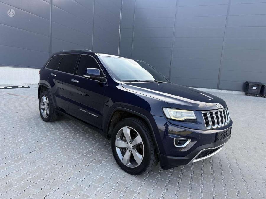 Blue Jeep Grand Cherokee 2014 in Siauliai, with an engine capacity of 2.99 L and mileage of 238 thousand km for 9200 €, photo 4 on AUTOMOTO.COM.LV