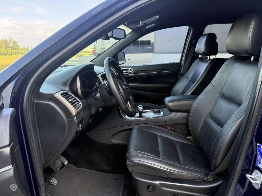 Blue Jeep Grand Cherokee 2014 in Siauliai, with an engine capacity of 2.99 L and mileage of 238 thousand km for 9200 €, photo 13 on AUTOMOTO.COM.LV