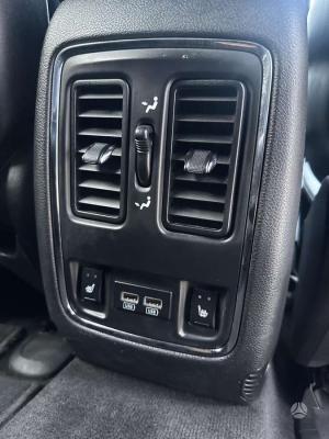 Blue Jeep Grand Cherokee 2014 in Siauliai, with an engine capacity of 2.99 L and mileage of 238 thousand km for 9200 €, photo 25 on AUTOMOTO.COM.LV