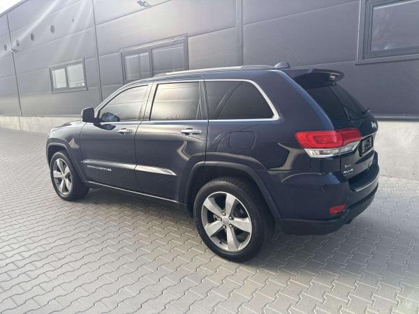 Zils Jeep Grand Cherokee 2014 Šauļi, ar dzinēja tilpumu 2.99 L un nobraukumu 238 tūkst. km par 8950 €, foto 9 vietnē AUTOMOTO.COM.LV