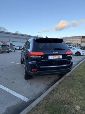 Zils Jeep Grand Cherokee 2015 Viļņa, ar dzinēja tilpumu 5.65 L un nobraukumu 255 tūkst. km par 13000 €, foto 3 vietnē AUTOMOTO.COM.LV