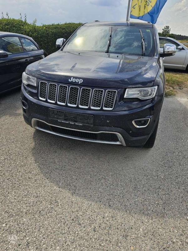 Zils Jeep Grand Cherokee 2015 Utena, ar dzinēja tilpumu 2.99 L un nobraukumu 351 tūkst. km par 8999 €, foto 1 vietnē AUTOMOTO.COM.LV