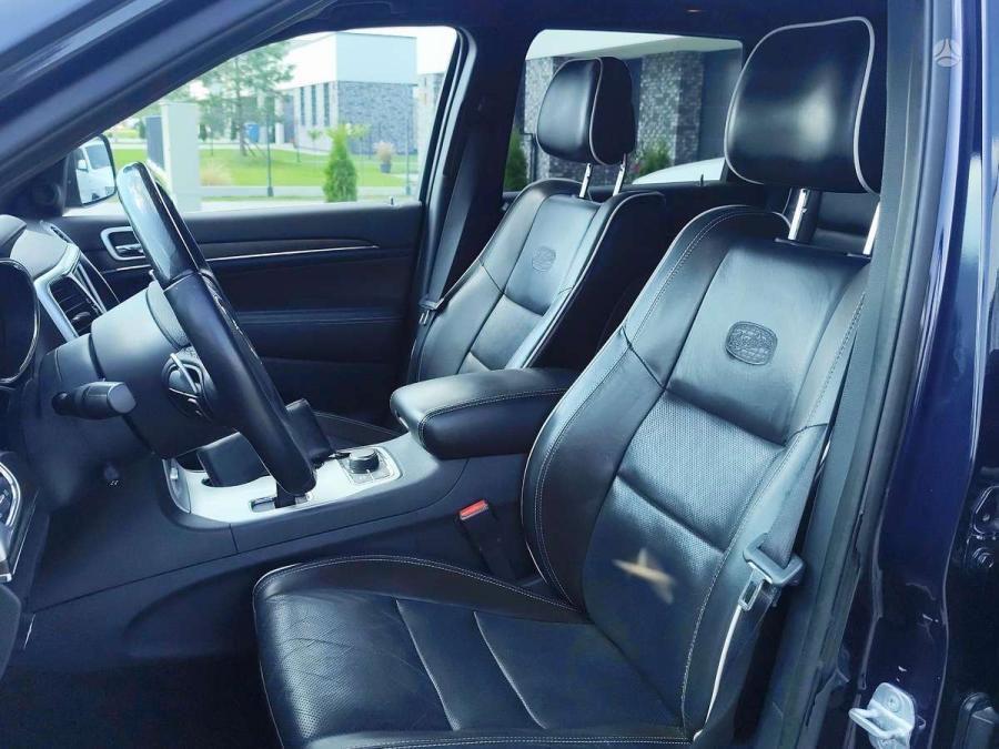 Blue Jeep Grand Cherokee 2015 in Kaunas, with an engine capacity of 3.60 L and mileage of 244 thousand km for 11000 €, photo 9 on AUTOMOTO.COM.LV