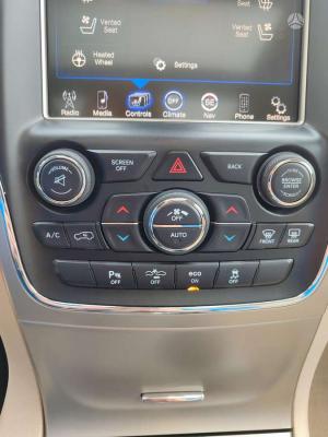 Blue Jeep Grand Cherokee 2015 in Taurage, with an engine capacity of 2.99 L and mileage of 197 thousand km for 10900 €, photo 20 on AUTOMOTO.COM.LV