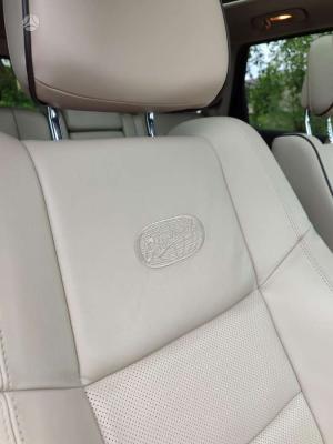Blue Jeep Grand Cherokee 2015 in Taurage, with an engine capacity of 2.99 L and mileage of 197 thousand km for 10900 €, photo 29 on AUTOMOTO.COM.LV