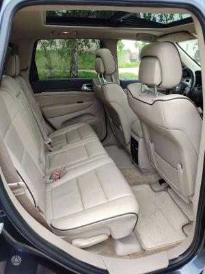 Blue Jeep Grand Cherokee 2015 in Taurage, with an engine capacity of 2.99 L and mileage of 197 thousand km for 10900 €, photo 30 on AUTOMOTO.COM.LV