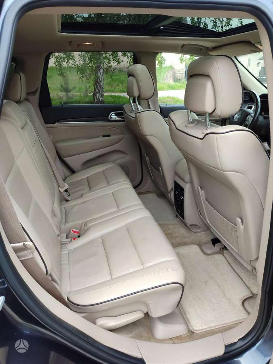Blue Jeep Grand Cherokee 2015 in Taurage, with an engine capacity of 2.99 L and mileage of 197 thousand km for 10900 €, photo 30 on AUTOMOTO.COM.LV