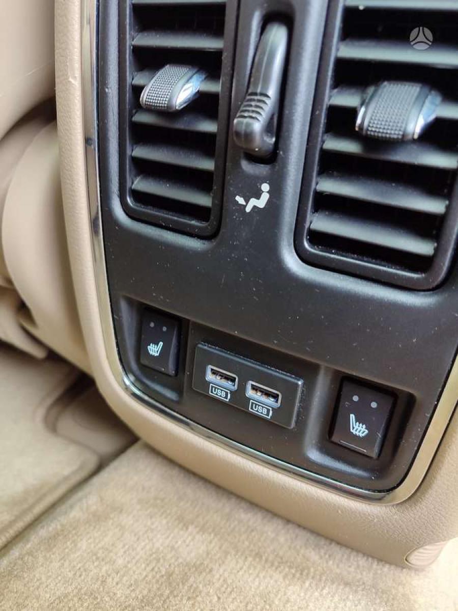 Blue Jeep Grand Cherokee 2015 in Taurage, with an engine capacity of 2.99 L and mileage of 197 thousand km for 10900 €, photo 33 on AUTOMOTO.COM.LV