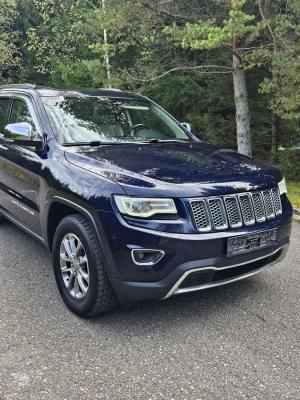 Blue Jeep Grand Cherokee 2015 in Utena, with an engine capacity of 2.99 L and mileage of 320 thousand km for 9999 €, photo  on AUTOMOTO.COM.LV