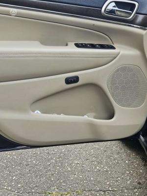 Zils Jeep Grand Cherokee 2015 Utena, ar dzinēja tilpumu 2.99 L un nobraukumu 320 tūkst. km par 9999 €, foto 17 vietnē AUTOMOTO.COM.LV