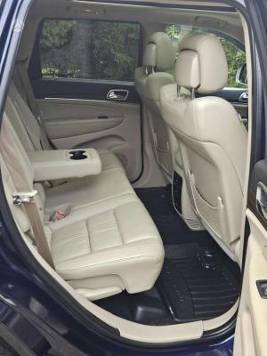 Zils Jeep Grand Cherokee 2015 Utena, ar dzinēja tilpumu 2.99 L un nobraukumu 320 tūkst. km par 9999 €, foto 19 vietnē AUTOMOTO.COM.LV