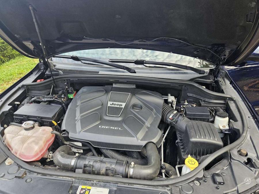 Zils Jeep Grand Cherokee 2015 Utena, ar dzinēja tilpumu 2.99 L un nobraukumu 320 tūkst. km par 9999 €, foto 24 vietnē AUTOMOTO.COM.LV