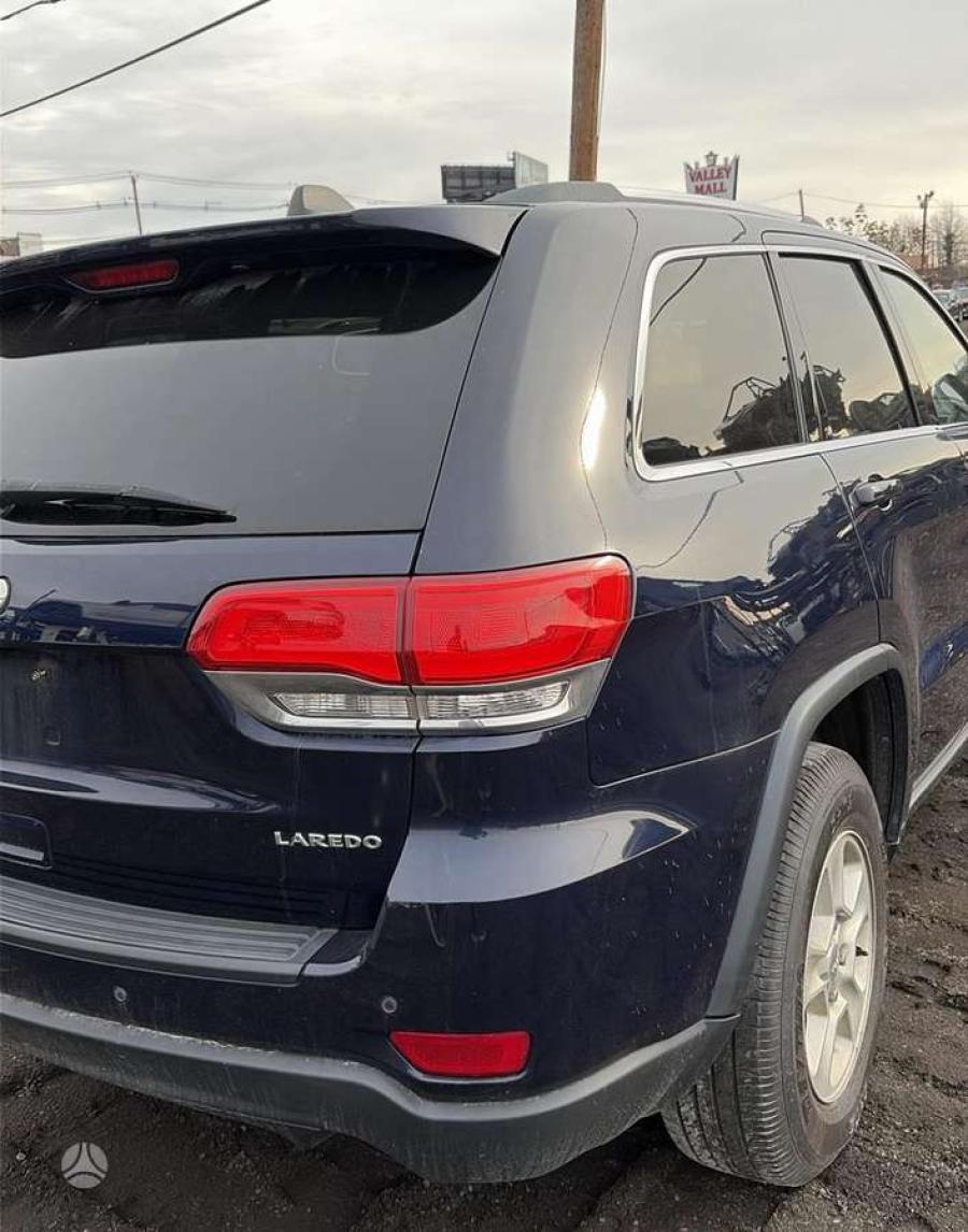 Blue Jeep Grand Cherokee 2017 in Vilnius, with an engine capacity of 3.60 L and mileage of 293 thousand km for 10700 €, photo 24 on AUTOMOTO.COM.LV