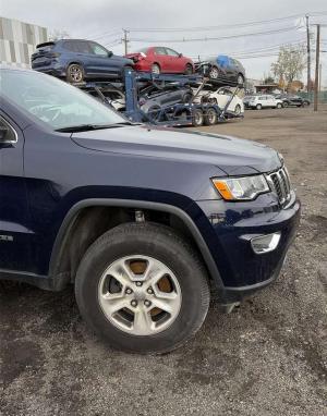 Blue Jeep Grand Cherokee 2017 in Vilnius, with an engine capacity of 3.60 L and mileage of 293 thousand km for 10700 €, photo 25 on AUTOMOTO.COM.LV
