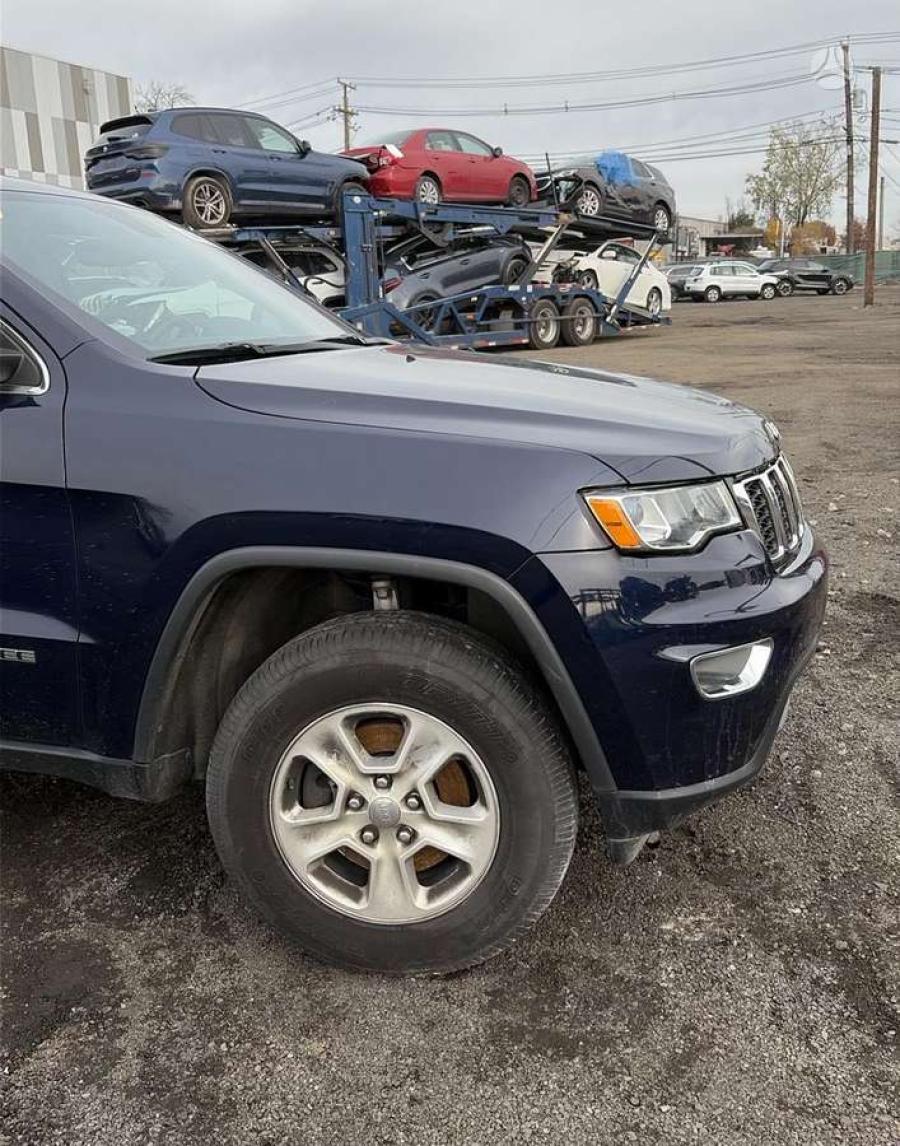 Blue Jeep Grand Cherokee 2017 in Vilnius, with an engine capacity of 3.60 L and mileage of 293 thousand km for 10700 €, photo 25 on AUTOMOTO.COM.LV