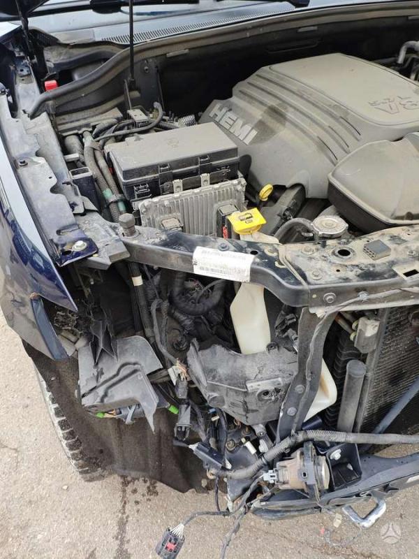 Zils Jeep Grand Cherokee 2017 Kauņa, ar dzinēja tilpumu 5.65 L un nobraukumu 226 tūkst. km par 10800 €, foto 7 vietnē AUTOMOTO.COM.LV