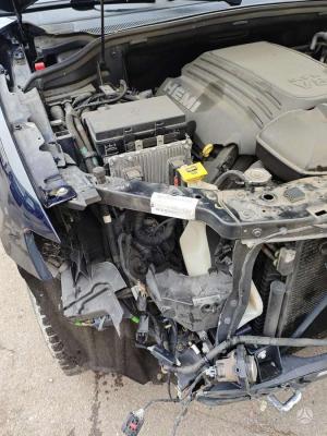 Zils Jeep Grand Cherokee 2017 Kauņa, ar dzinēja tilpumu 5.65 L un nobraukumu 226 tūkst. km par 10800 €, foto 8 vietnē AUTOMOTO.COM.LV