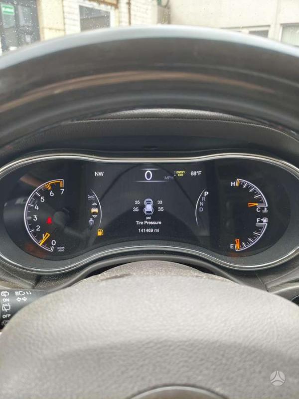 Zils Jeep Grand Cherokee 2017 Kauņa, ar dzinēja tilpumu 5.65 L un nobraukumu 226 tūkst. km par 10800 €, foto 9 vietnē AUTOMOTO.COM.LV