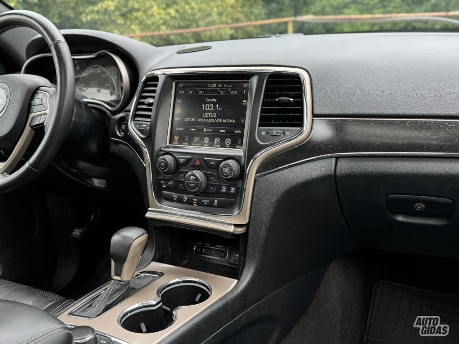 Zils Jeep Grand Cherokee 2017 Viļņa, ar dzinēja tilpumu 3.60 L un nobraukumu 181 tūkst. km par 15900 €, foto 21 vietnē AUTOMOTO.COM.LV