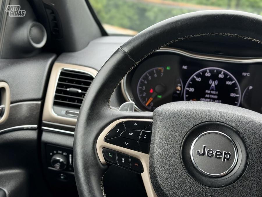 Zils Jeep Grand Cherokee 2017 Viļņa, ar dzinēja tilpumu 3.60 L un nobraukumu 181 tūkst. km par 15900 €, foto 24 vietnē AUTOMOTO.COM.LV