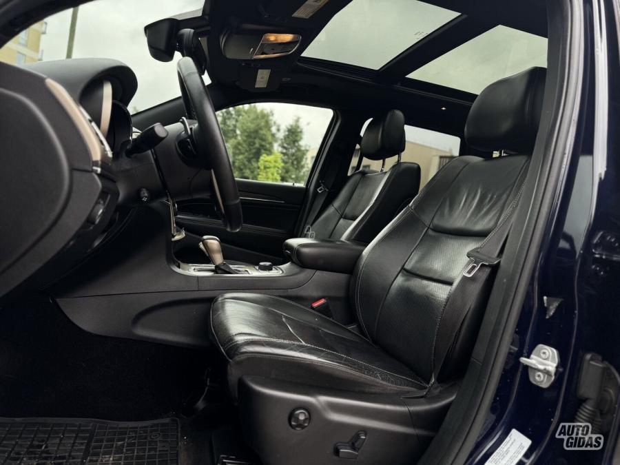 Zils Jeep Grand Cherokee 2017 Viļņa, ar dzinēja tilpumu 3.60 L un nobraukumu 181 tūkst. km par 15900 €, foto 27 vietnē AUTOMOTO.COM.LV