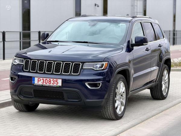 Blue Jeep Grand Cherokee 2017 in Vilnius, with an engine capacity of 3.60 L and mileage of 293 thousand km for 14650 €, photo 1 on AUTOMOTO.COM.LV